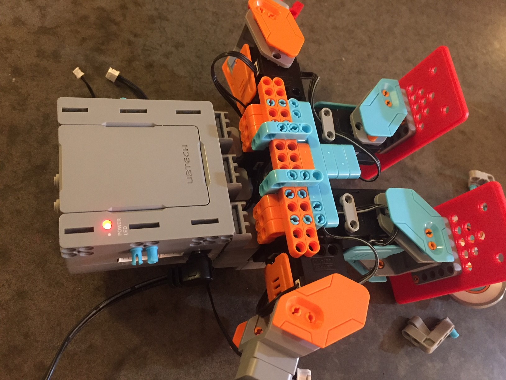 Review: Jimu Buzzbot and Muttbot Robotics Kit | Best Buy Blog