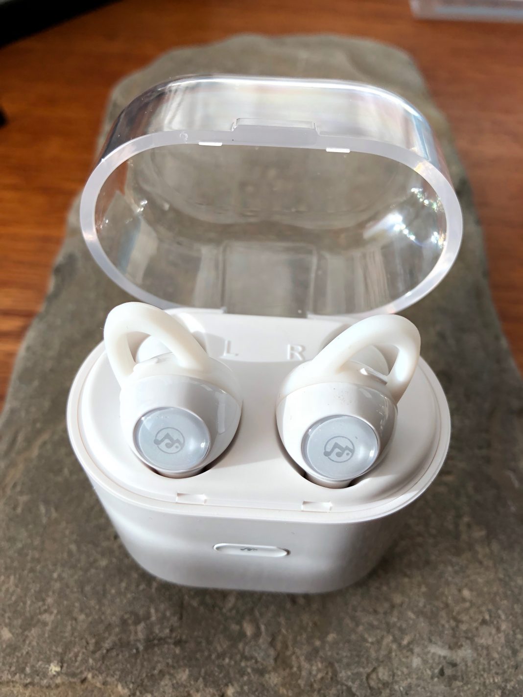 RockPods truly wireless earbuds review | Best Buy Blog