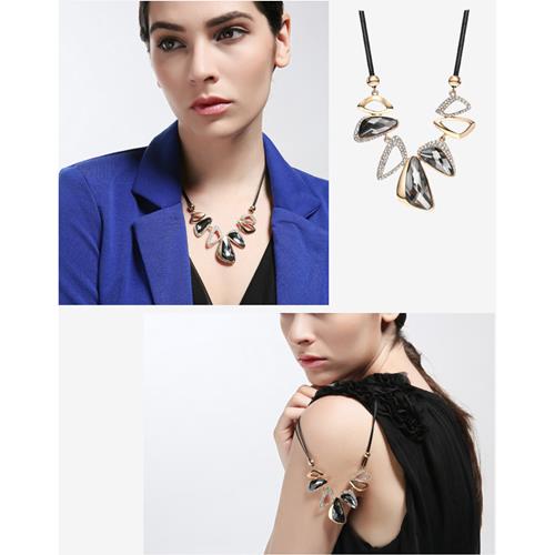 How to choose the perfect necklace length and weight | Best Buy Blog