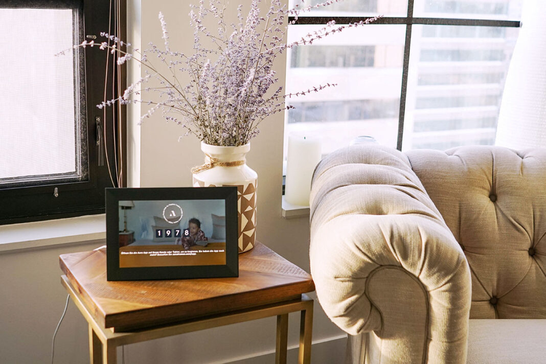 Aura Carver Wi-Fi Digital Photo Frame review