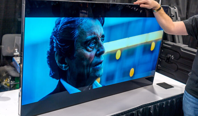 CES 2023: Displace unveils the first truly wireless TV | Best Buy Blog