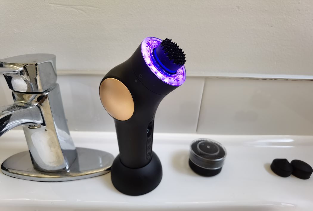 Therabody TheraFace Pro facial massager review | Best Buy Blog