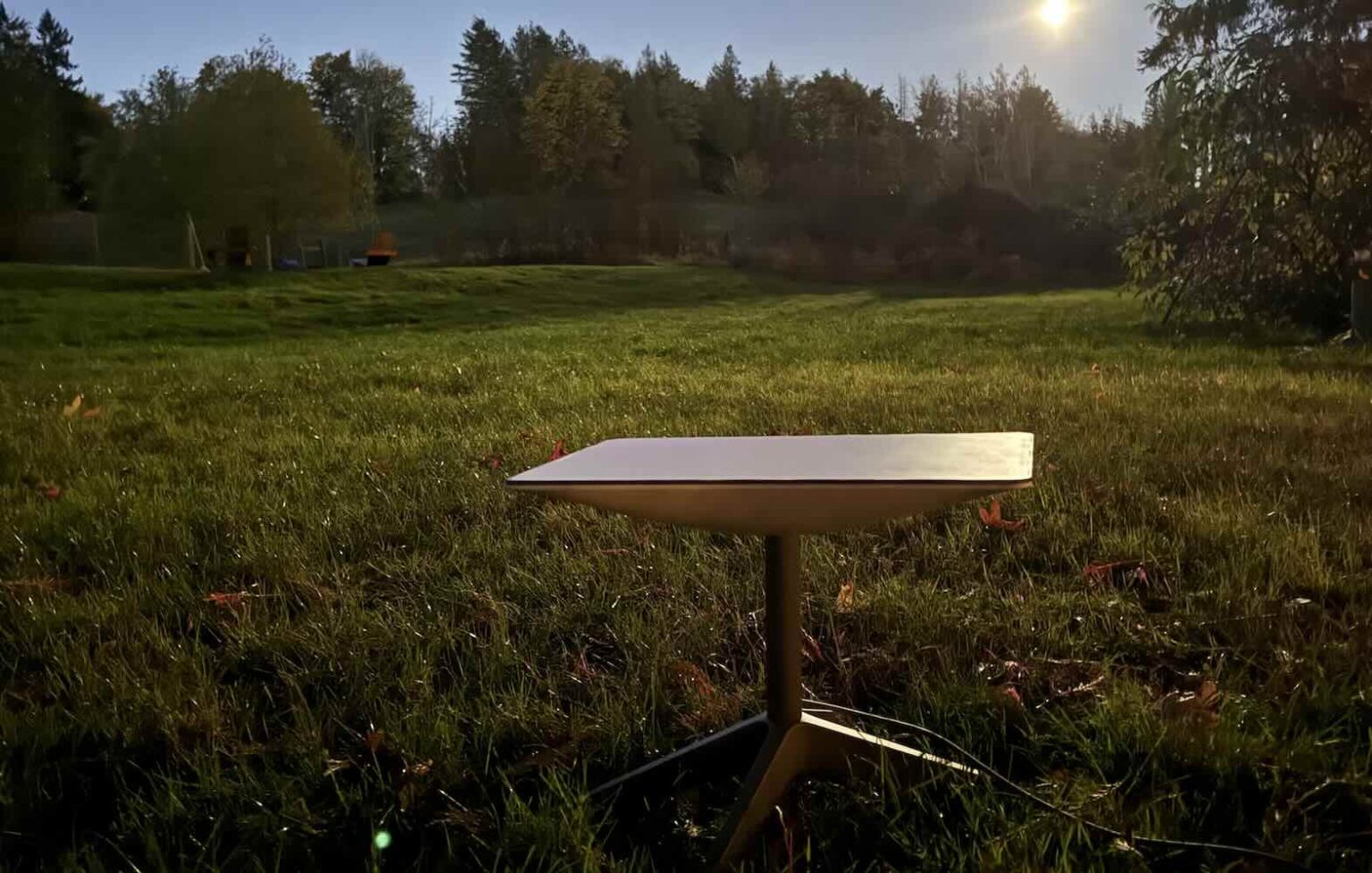 SpaceX Starlink satellite internet kit review | Best Buy Blog