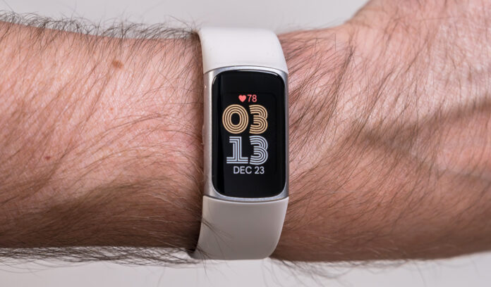 Fitbit Charge 6 fitness tracker review | Best Buy Blog